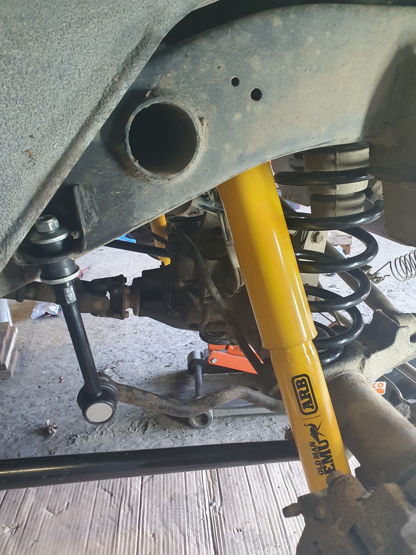 [How-To] Montage kit suspensions OME – Le blog d'Alix et Gauthier